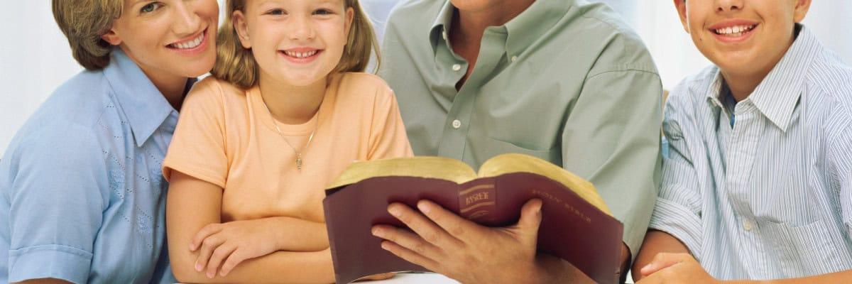 How should parents teach their children the Word of God? – Christian ...